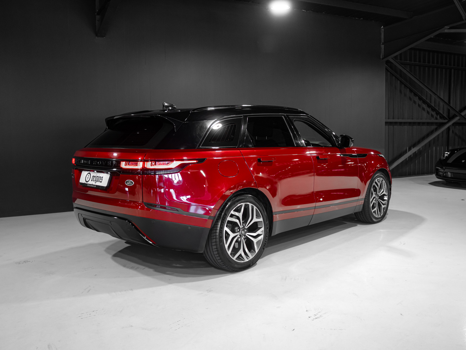 Land Rover Range Rover Velar D300 – Pharoah Group